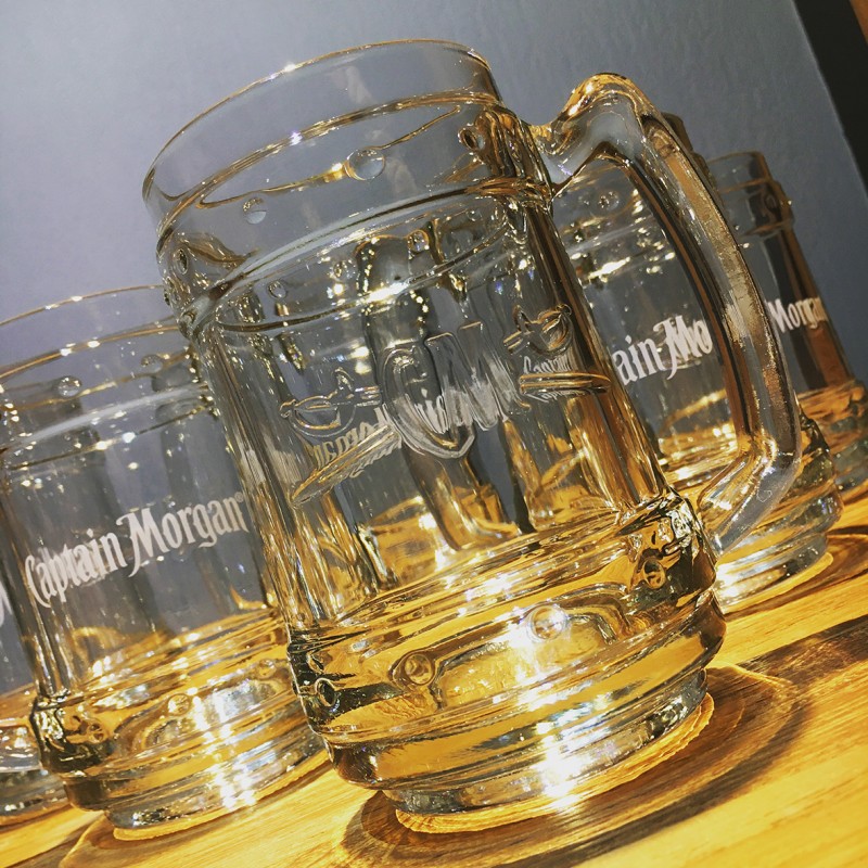 Mok Captain Morgan model 2