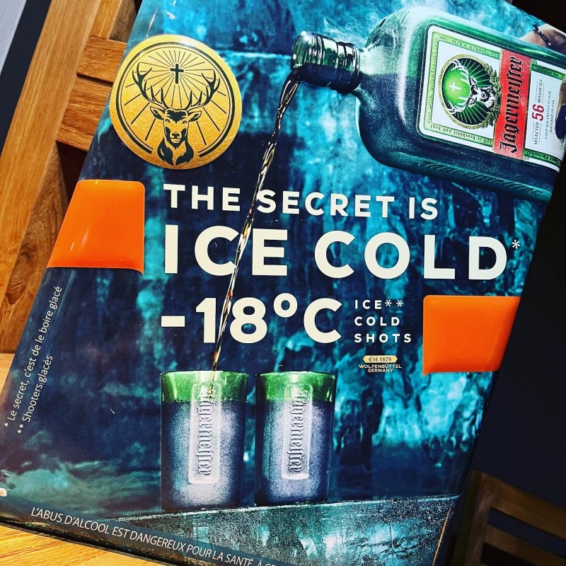Plaque métallique Jägermeister The secret is ice cold